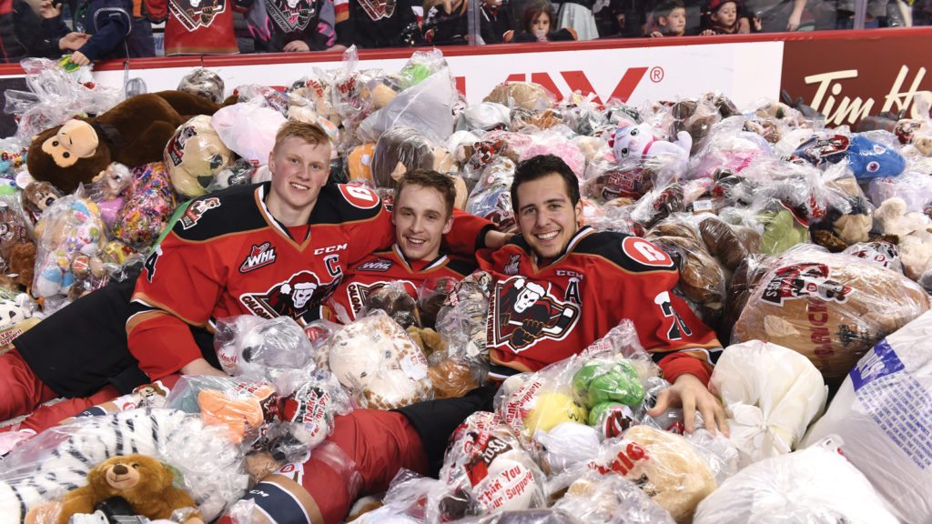 Things-to-Do-in-Alberta-Calgary-Hitmen - AMA